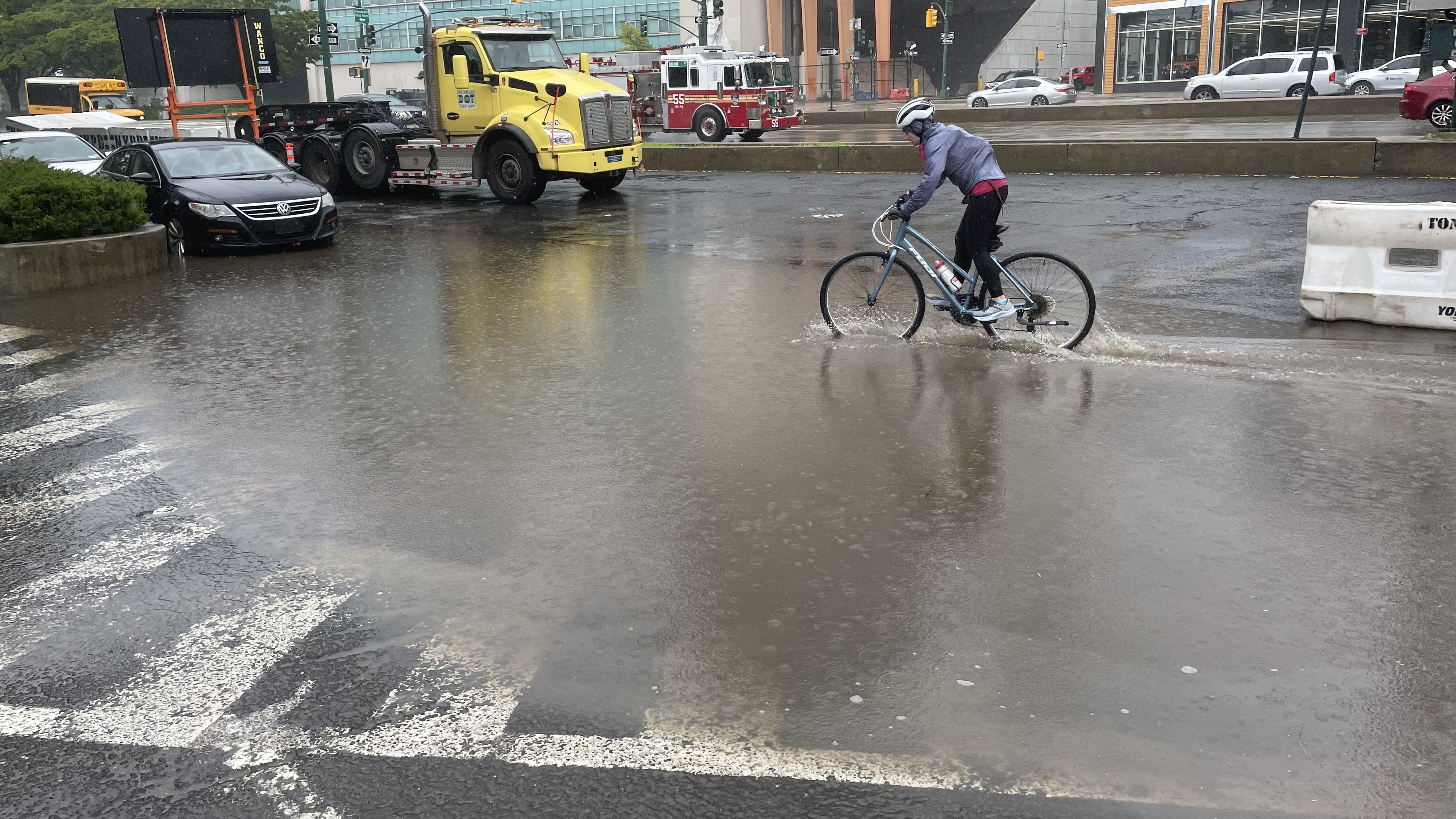 Puddles Plague Hudson River Greenway As Rain Batters NYC - Streetsblog ...
